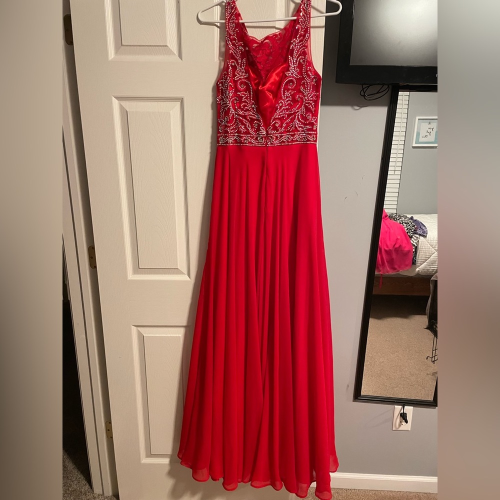 Red Prom Dress, Only Wore Once, Flexible With Price, … - Gem